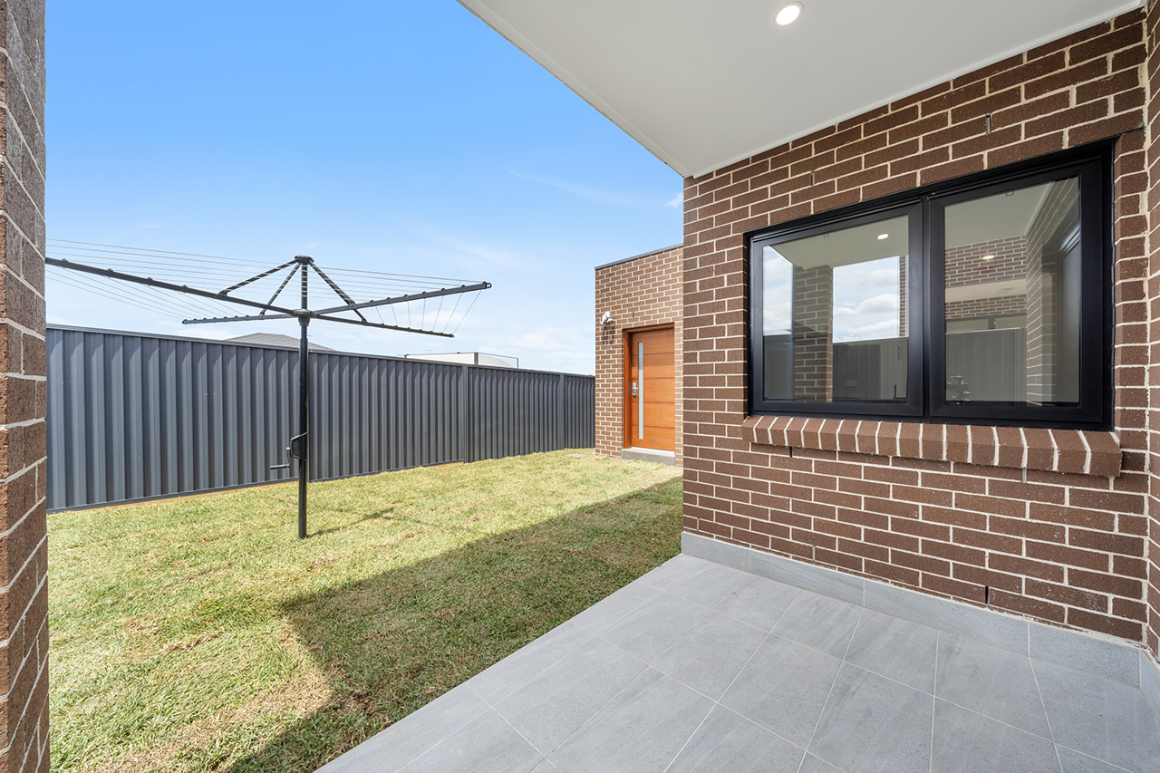 Irvington Rd - Colebee